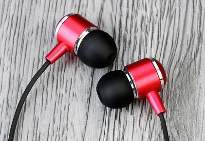 入耳式耳机 - 快懂百科